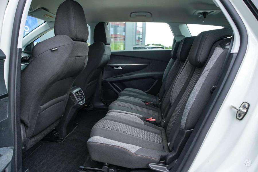 Balts Peugeot 5008 2020 Kauņa, ar dzinēja tilpumu 1.50 L un nobraukumu 156 tūkst. km par 12450 €, foto 30 vietnē AUTOMOTO.COM.LV