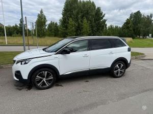 White Peugeot 5008 2020 in Taurage, with an engine capacity of 1.50 L and mileage of 178 thousand km for 12900 €, photo 4 on AUTOMOTO.COM.LV