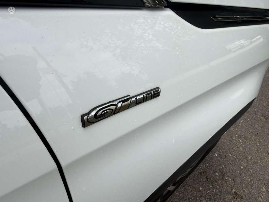 White Peugeot 5008 2020 in Taurage, with an engine capacity of 1.50 L and mileage of 178 thousand km for 12900 €, photo 12 on AUTOMOTO.COM.LV