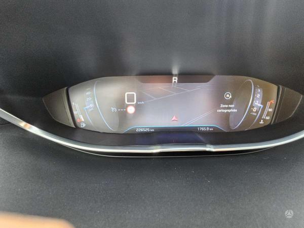 Balts Peugeot 5008 2020 Klaipėda, ar dzinēja tilpumu 1.50 L un nobraukumu 226 tūkst. km par 10900 €, foto 4 vietnē AUTOMOTO.COM.LV