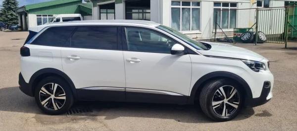 White Peugeot 5008 2020 in Jelgava, with an engine capacity of 1.50 L and mileage of 162 thousand km for 11900 €, photo 5 on AUTOMOTO.COM.LV
