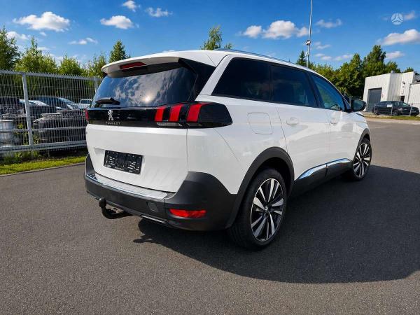 Peugeot 5008 2020 Pakruojis vietnÄ Balts Peugeot 5008 2020 Pakruojis, ar dzinÄja tilpumu 1.50 L un nobraukumu 180 tÅ«kst. km par 9600 ā¬, foto 6 vietnÄ AUTOMOTO.COM.LV