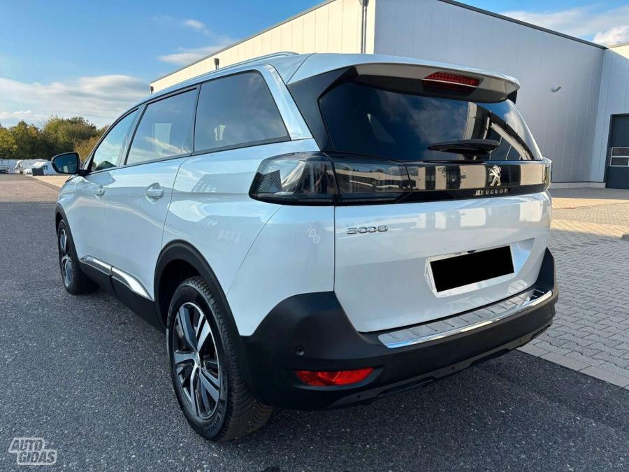 Balts Peugeot 5008 2021 Kauņa, ar dzinēja tilpumu 1.20 L un nobraukumu 100 tūkst. km par 25168 €, foto 4 vietnē AUTOMOTO.COM.LV