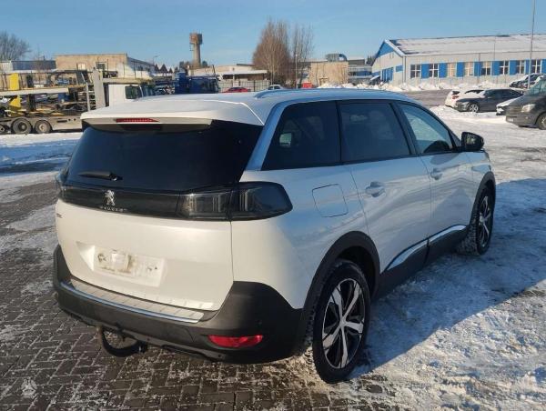 Balts Peugeot 5008 2021 Tauragė, ar dzinēja tilpumu 1.50 L un nobraukumu 190 tūkst. km par 12000 €, foto 4 vietnē AUTOMOTO.COM.LV