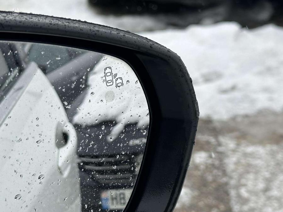White Peugeot 5008 2021 in Vilnius, with an engine capacity of 1.20 L and mileage of 166 thousand km for 15487 €, photo 28 on AUTOMOTO.COM.LV