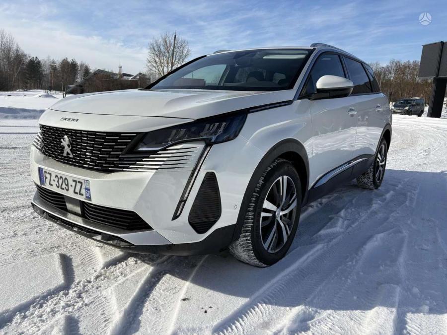 Balts Peugeot 5008 2021 Kauņa, ar dzinēja tilpumu 1.50 L un nobraukumu 180 tūkst. km par 14900 €, foto 1 vietnē AUTOMOTO.COM.LV