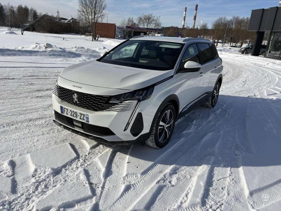 Balts Peugeot 5008 2021 Kauņa, ar dzinēja tilpumu 1.50 L un nobraukumu 180 tūkst. km par 14900 €, foto 2 vietnē AUTOMOTO.COM.LV
