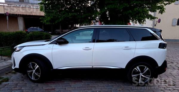 White Peugeot 5008 2021 in Riga, with an engine capacity of 1.50 L and mileage of 52 thousand km for 23350 €, photo 5 on AUTOMOTO.COM.LV