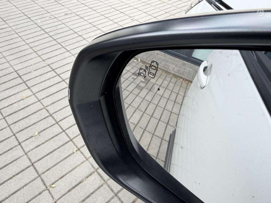 White Peugeot 5008 2021 in Kaunas, with an engine capacity of 1.20 L and mileage of 164 thousand km for 15200 €, photo 6 on AUTOMOTO.COM.LV