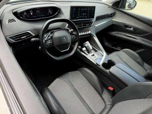 White Peugeot 5008 2021 in Kaunas, with an engine capacity of 1.20 L and mileage of 164 thousand km for 15200 €, photo 7 on AUTOMOTO.COM.LV
