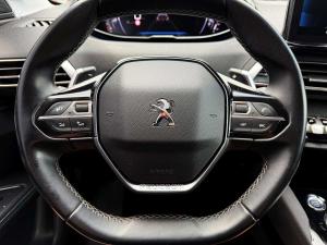 White Peugeot 5008 2021 in Kaunas, with an engine capacity of 1.20 L and mileage of 164 thousand km for 15200 €, photo 8 on AUTOMOTO.COM.LV