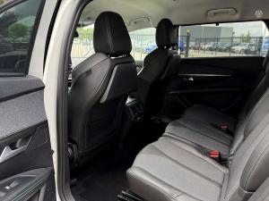 White Peugeot 5008 2021 in Kaunas, with an engine capacity of 1.20 L and mileage of 164 thousand km for 15200 €, photo 14 on AUTOMOTO.COM.LV