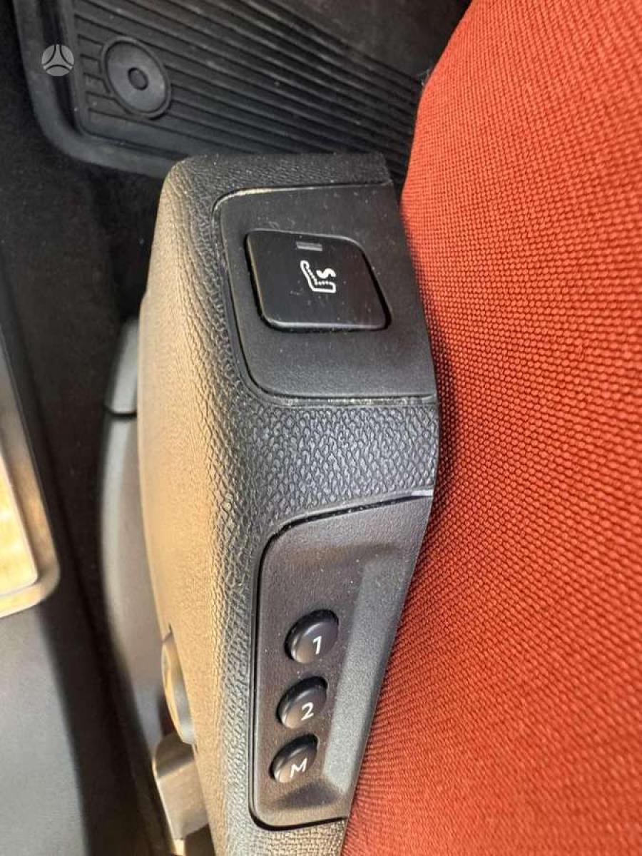 Balts Peugeot 5008 2021 Kauņa, ar dzinēja tilpumu 1.60 L un nobraukumu 163 tūkst. km par 23900 €, foto 13 vietnē AUTOMOTO.COM.LV