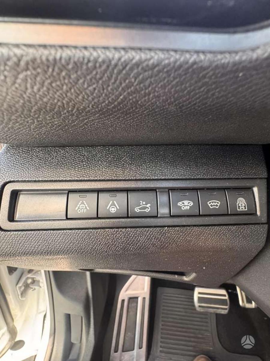 Balts Peugeot 5008 2021 Kauņa, ar dzinēja tilpumu 1.60 L un nobraukumu 163 tūkst. km par 23900 €, foto 14 vietnē AUTOMOTO.COM.LV