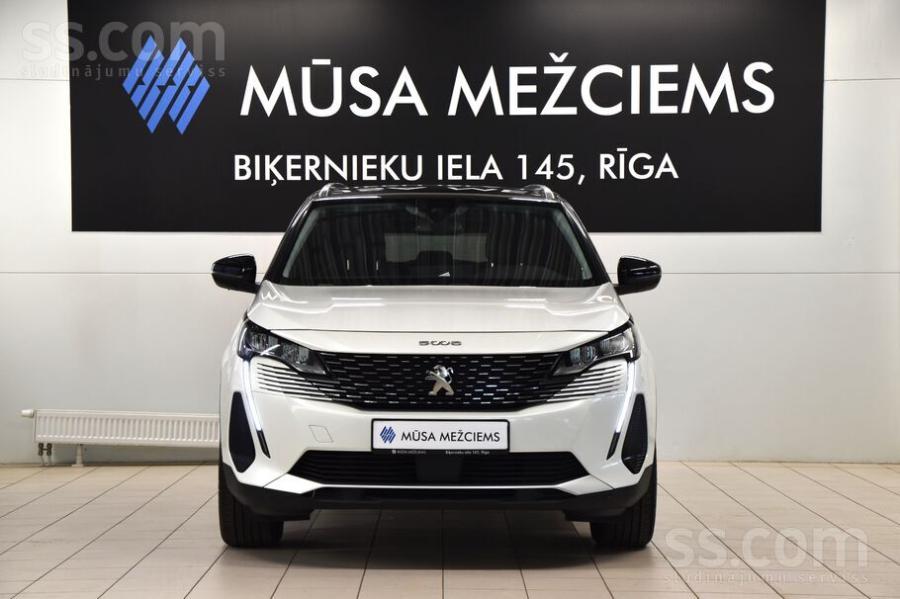 White Peugeot 5008 2021 in Riga, with an engine capacity of 1.20 L and mileage of 104 thousand km for 17990 €, photo 5 on AUTOMOTO.COM.LV