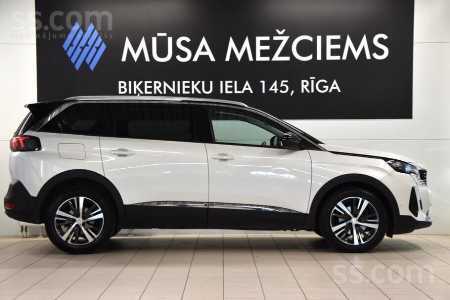 White Peugeot 5008 2021 in Riga, with an engine capacity of 1.20 L and mileage of 104 thousand km for 17990 €, photo 8 on AUTOMOTO.COM.LV