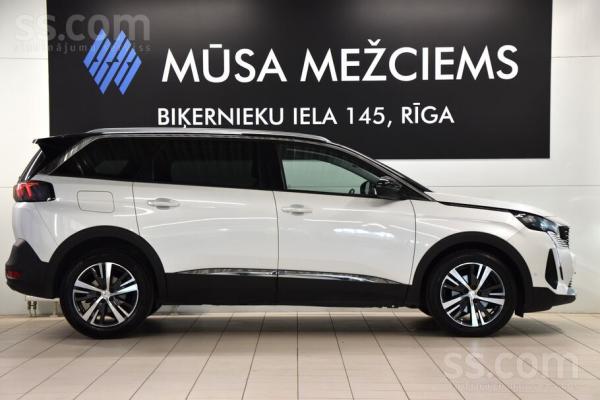 Белый Пежо 5008 2021 в Рига, объемом двигателя 1.20 л и пробегом 104 тыс. км за 17990 €, фото 9 на AUTOMOTO.COM.LV