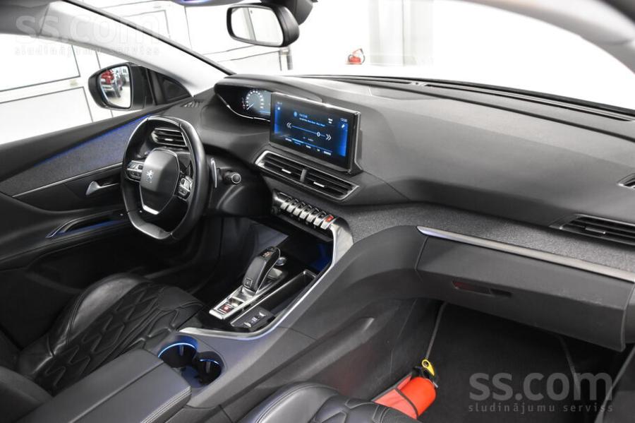 White Peugeot 5008 2021 in Riga, with an engine capacity of 1.20 L and mileage of 104 thousand km for 17990 €, photo 29 on AUTOMOTO.COM.LV
