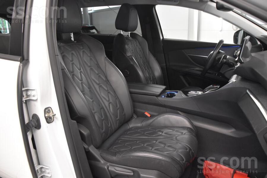 White Peugeot 5008 2021 in Riga, with an engine capacity of 1.20 L and mileage of 104 thousand km for 17990 €, photo 31 on AUTOMOTO.COM.LV