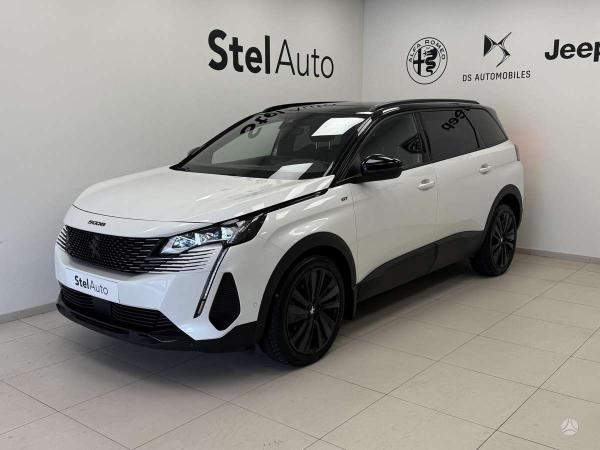 White Peugeot 5008 2021 in Vilnius, with an engine capacity of 1.20 L and mileage of 44 thousand km for 19990 €, photo 1 on AUTOMOTO.COM.LV