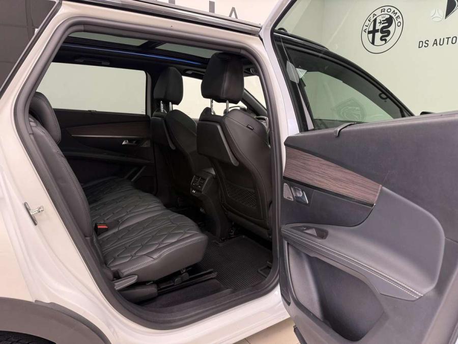 White Peugeot 5008 2021 in Vilnius, with an engine capacity of 1.20 L and mileage of 44 thousand km for 19990 €, photo 34 on AUTOMOTO.COM.LV