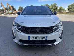 White Peugeot 5008 2021 in Taurage, with an engine capacity of 2.00 L and mileage of 210 thousand km for 16500 €, photo 3 on AUTOMOTO.COM.LV