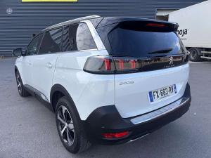 White Peugeot 5008 2021 in Taurage, with an engine capacity of 2.00 L and mileage of 210 thousand km for 16500 €, photo 8 on AUTOMOTO.COM.LV