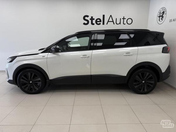 White Peugeot 5008 2021 in Vilnius, with an engine capacity of 1.20 L and mileage of 44 thousand km for 19990 €, photo 3 on AUTOMOTO.COM.LV