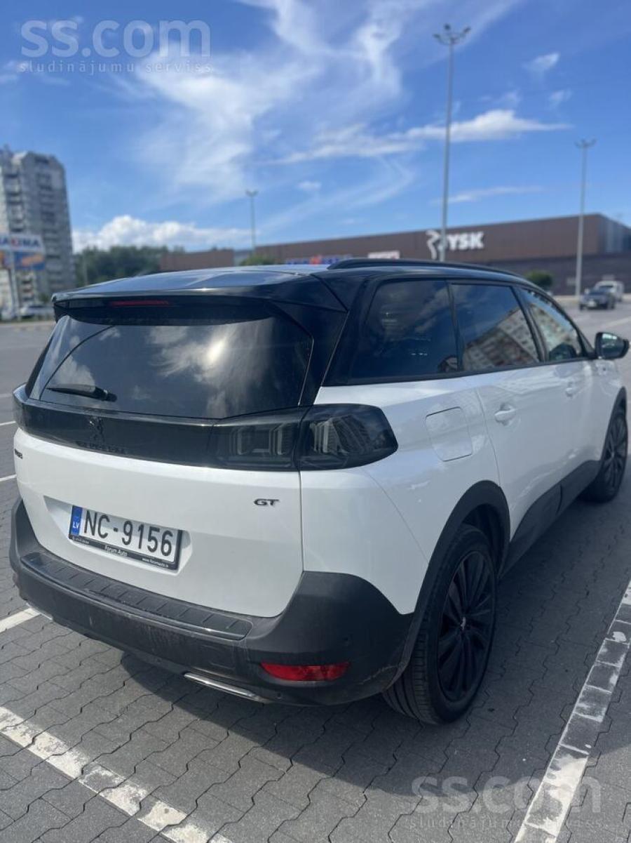 White Peugeot 5008 2022 in Riga, with an engine capacity of 1.20 L and mileage of 57 thousand km for 23000 €, photo 3 on AUTOMOTO.COM.LV