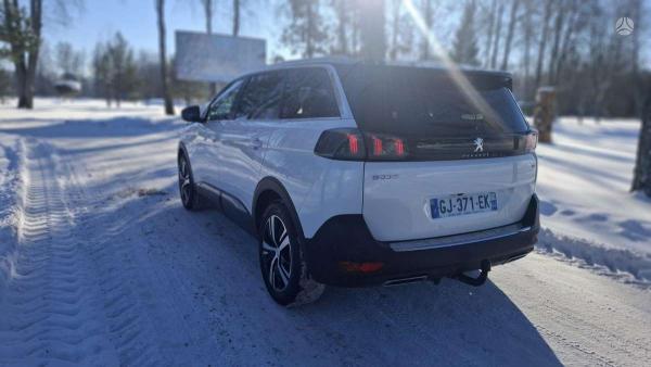 White Peugeot 5008 2022 in Taurage, with an engine capacity of 1.50 L and mileage of 212 thousand km for 16200 €, photo 9 on AUTOMOTO.COM.LV