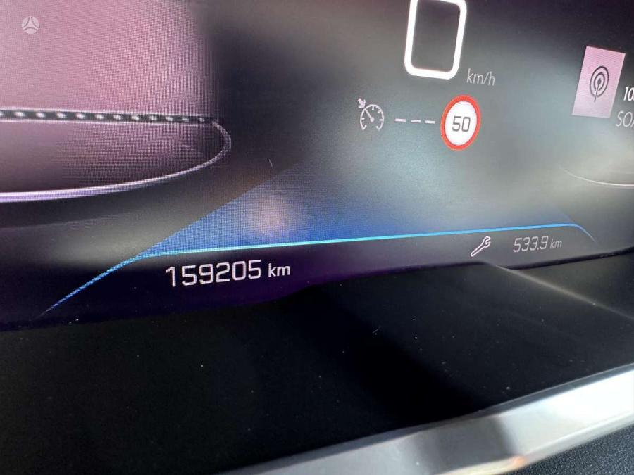 Balts Peugeot 5008 2022 Viļņa, ar dzinēja tilpumu 1.20 L un nobraukumu 159 tūkst. km par 12462 €, foto 14 vietnē AUTOMOTO.COM.LV