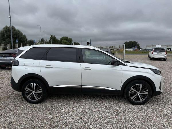Balts Peugeot 5008 2022 Marijampole, ar dzinēja tilpumu 1.50 L un nobraukumu 165 tūkst. km par 17781 €, foto 4 vietnē AUTOMOTO.COM.LV