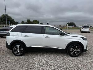 White Peugeot 5008 2022 in Marijampole, with an engine capacity of 1.50 L and mileage of 165 thousand km for 17781 €, photo 5 on AUTOMOTO.COM.LV