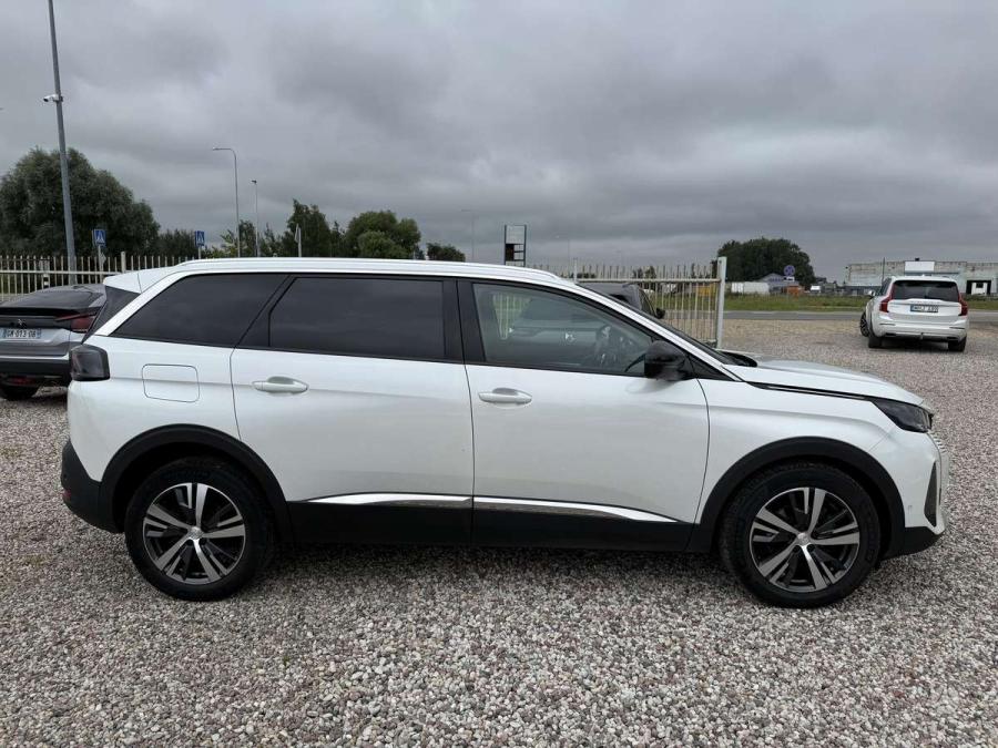 White Peugeot 5008 2022 in Marijampole, with an engine capacity of 1.50 L and mileage of 165 thousand km for 17781 €, photo 5 on AUTOMOTO.COM.LV