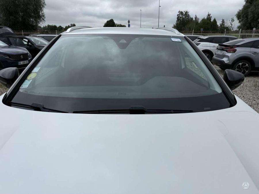 White Peugeot 5008 2022 in Marijampole, with an engine capacity of 1.50 L and mileage of 165 thousand km for 17781 €, photo 12 on AUTOMOTO.COM.LV