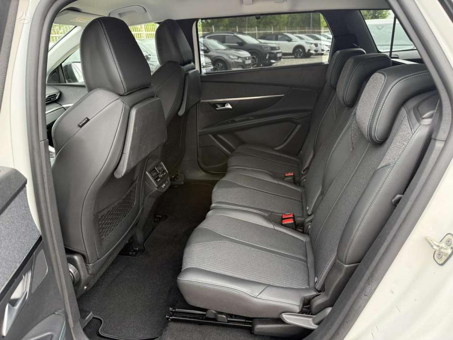 White Peugeot 5008 2022 in Marijampole, with an engine capacity of 1.50 L and mileage of 165 thousand km for 17781 €, photo 25 on AUTOMOTO.COM.LV
