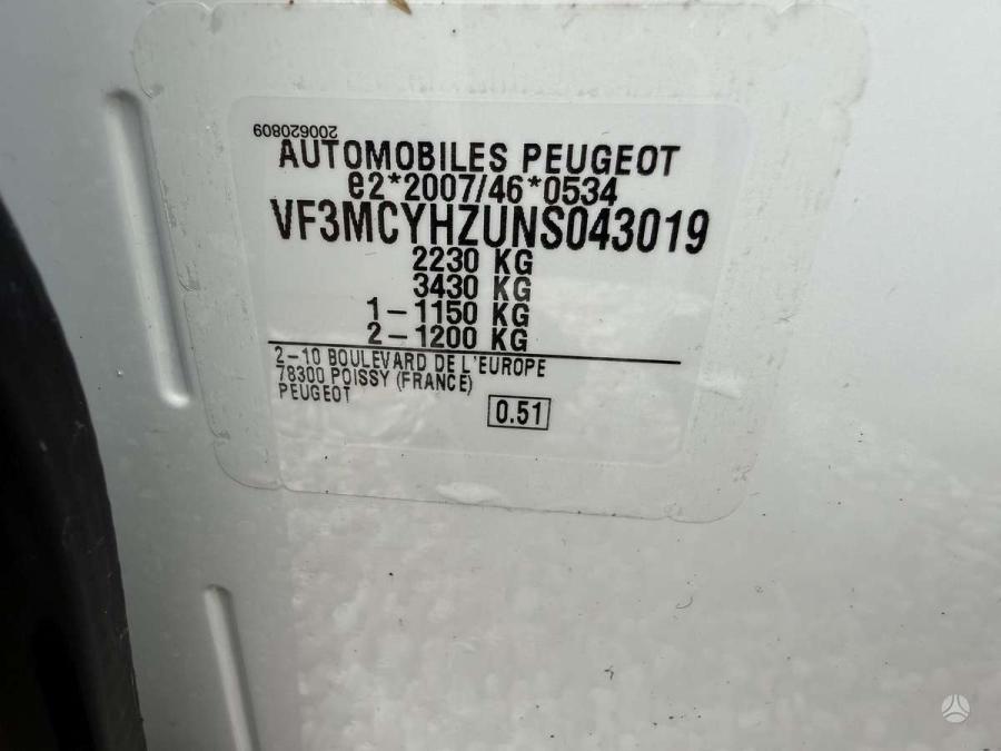 White Peugeot 5008 2022 in Marijampole, with an engine capacity of 1.50 L and mileage of 165 thousand km for 17781 €, photo 43 on AUTOMOTO.COM.LV