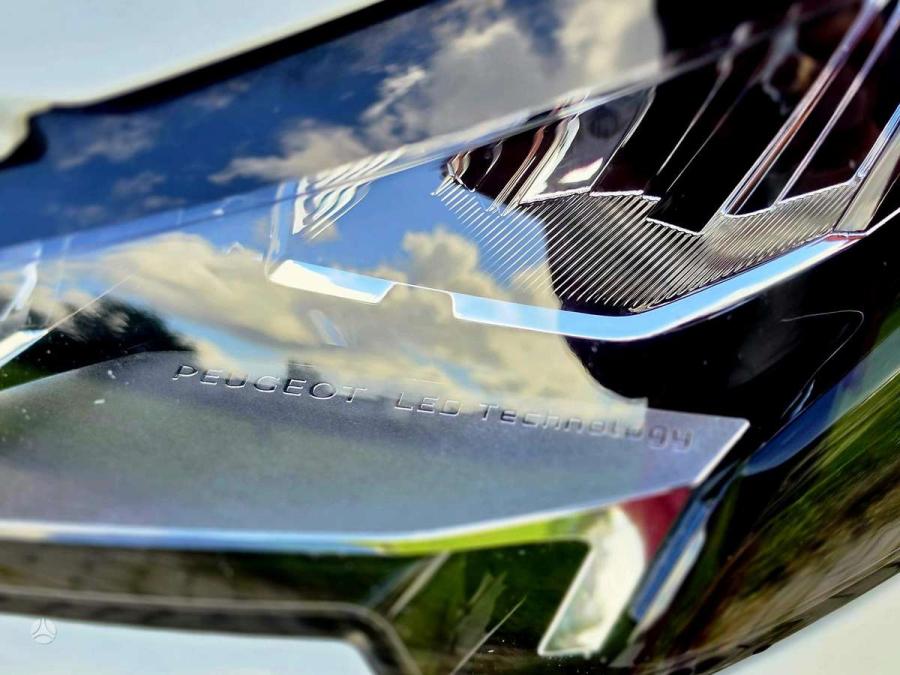 Balts Peugeot 5008 2022 Tauragė, ar dzinēja tilpumu 1.50 L un nobraukumu 110 tūkst. km par 15500 €, foto 13 vietnē AUTOMOTO.COM.LV