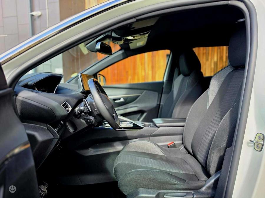 Balts Peugeot 5008 2022 Tauragė, ar dzinēja tilpumu 1.50 L un nobraukumu 110 tūkst. km par 15500 €, foto 19 vietnē AUTOMOTO.COM.LV