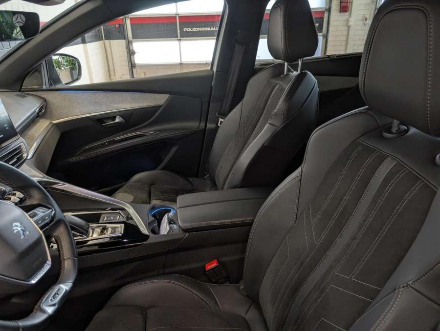 Balts Peugeot 5008 2023 Kauņa, ar dzinēja tilpumu 1.97 L un nobraukumu 64 tūkst. km par 31200 €, foto 8 vietnē AUTOMOTO.COM.LV