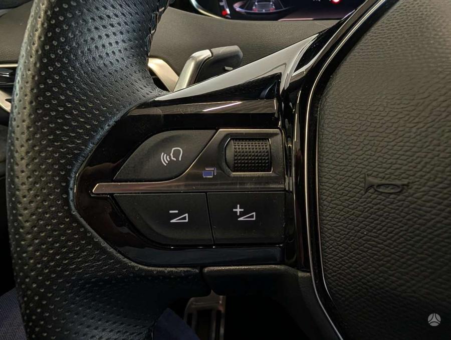 Balts Peugeot 5008 2023 Kauņa, ar dzinēja tilpumu 1.97 L un nobraukumu 64 tūkst. km par 31200 €, foto 16 vietnē AUTOMOTO.COM.LV