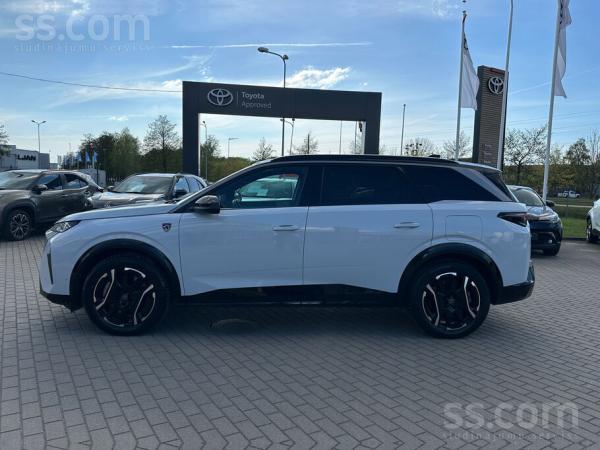 Balts Peugeot 5008 2024 Liepāja, ar dzinēja tilpumu 1.60 L un nobraukumu 10 tūkst. km par 37900 €, foto 2 vietnē AUTOMOTO.COM.LV
