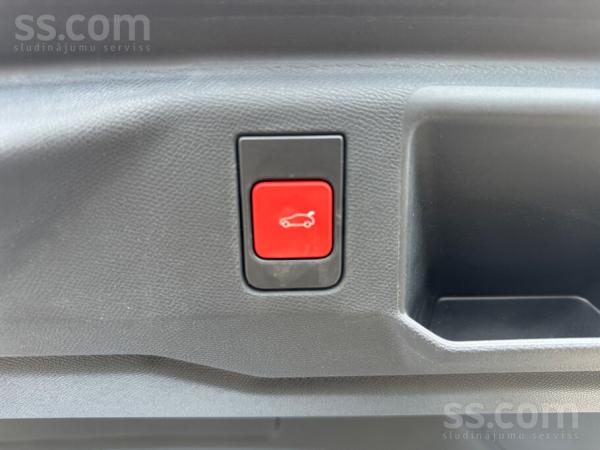 Balts Peugeot 5008 2024 Liepāja, ar dzinēja tilpumu 1.60 L un nobraukumu 10 tūkst. km par 37900 €, foto 10 vietnē AUTOMOTO.COM.LV