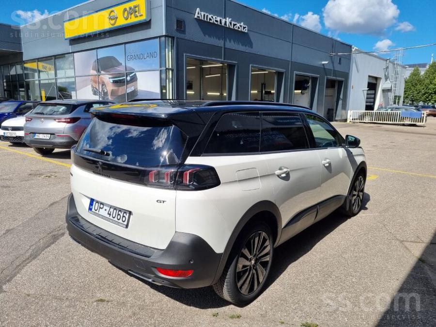 White Peugeot 5008 2024 in Riga, with an engine capacity of 1.50 L and mileage of 39 thousand km for 24300 €, photo 3 on AUTOMOTO.COM.LV