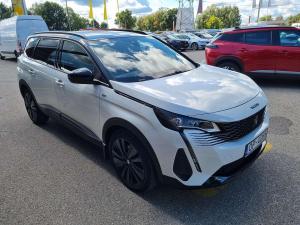Balts Peugeot 5008 2024 Rīga, ar dzinēja tilpumu 1.50 L un nobraukumu 39 tūkst. km par 24300 €, foto 4 vietnē AUTOMOTO.COM.LV