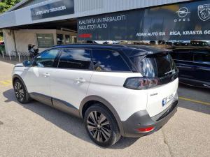Balts Peugeot 5008 2024 Rīga, ar dzinēja tilpumu 1.50 L un nobraukumu 39 tūkst. km par 24300 €, foto 5 vietnē AUTOMOTO.COM.LV