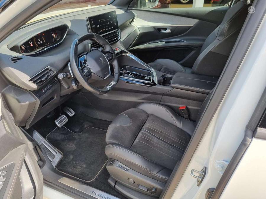 Balts Peugeot 5008 2024 Rīga, ar dzinēja tilpumu 1.50 L un nobraukumu 39 tūkst. km par 24300 €, foto 9 vietnē AUTOMOTO.COM.LV