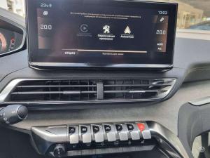Balts Peugeot 5008 2024 Rīga, ar dzinēja tilpumu 1.50 L un nobraukumu 39 tūkst. km par 24300 €, foto 12 vietnē AUTOMOTO.COM.LV