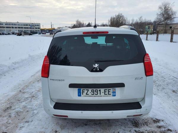 Balts Peugeot 5008 2010 Tauragė, ar dzinēja tilpumu 1.60 L un nobraukumu 210 tūkst. km par 3750 €, foto 4 vietnē AUTOMOTO.COM.LV