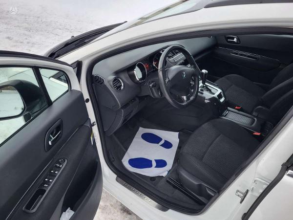 Balts Peugeot 5008 2010 Tauragė, ar dzinēja tilpumu 1.60 L un nobraukumu 210 tūkst. km par 3750 €, foto 7 vietnē AUTOMOTO.COM.LV